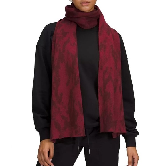 lululemon athletica | Accessories | Nwt Lululemon Oversized Camo ...